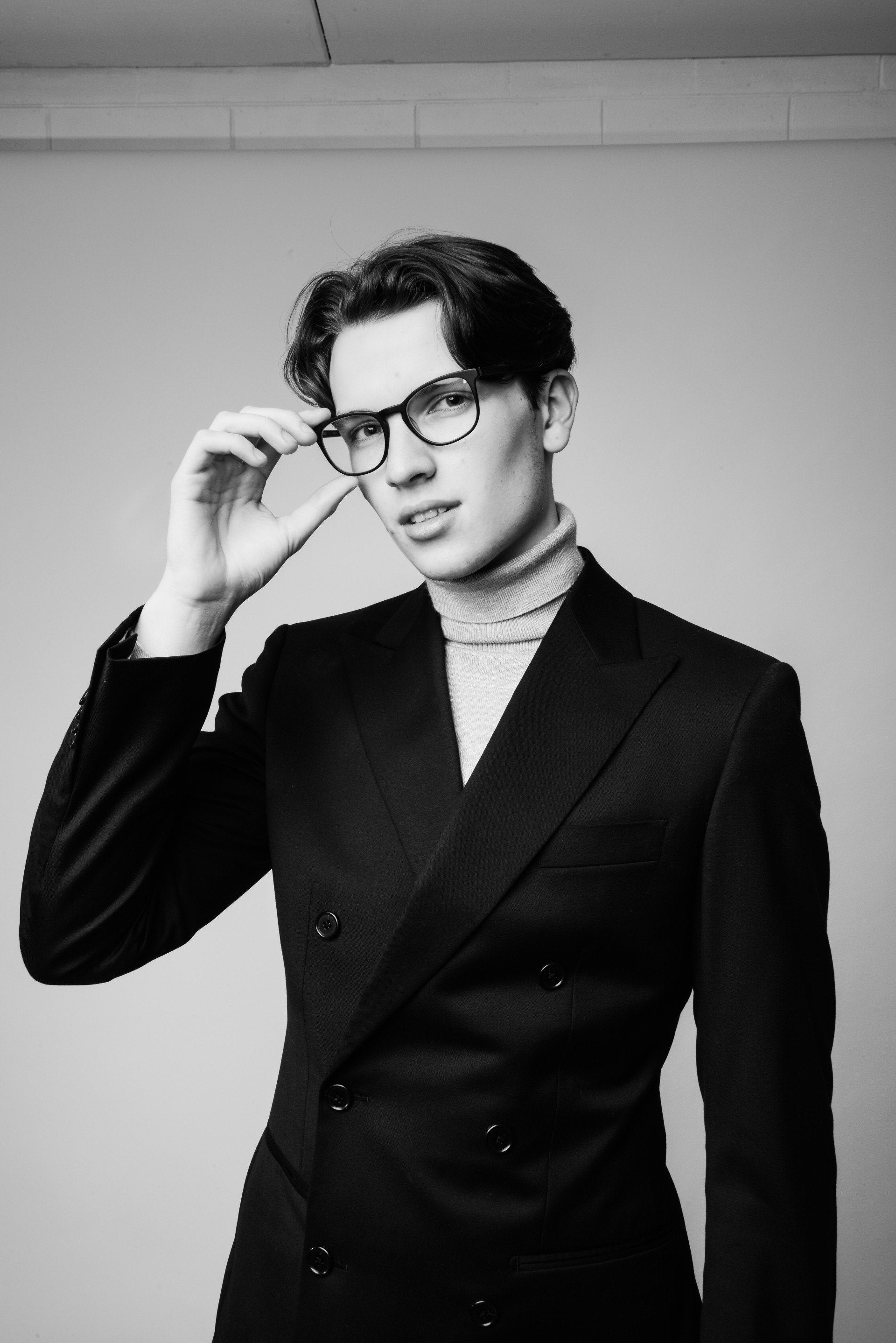 Cameron Rixon – Adelaide Artist Management